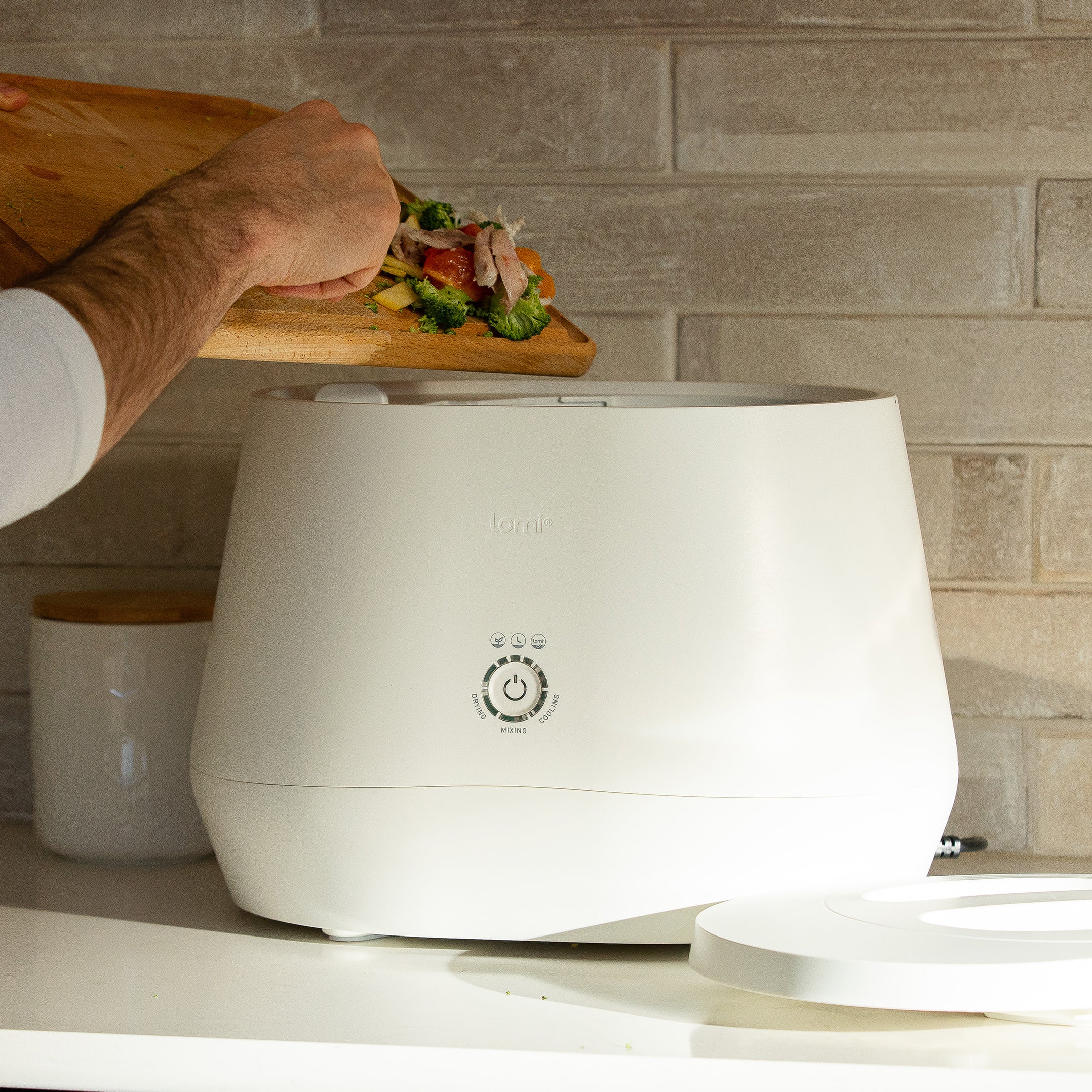 Lomi Classic Smart Waste Electric Kitchen Composter — Nella Online