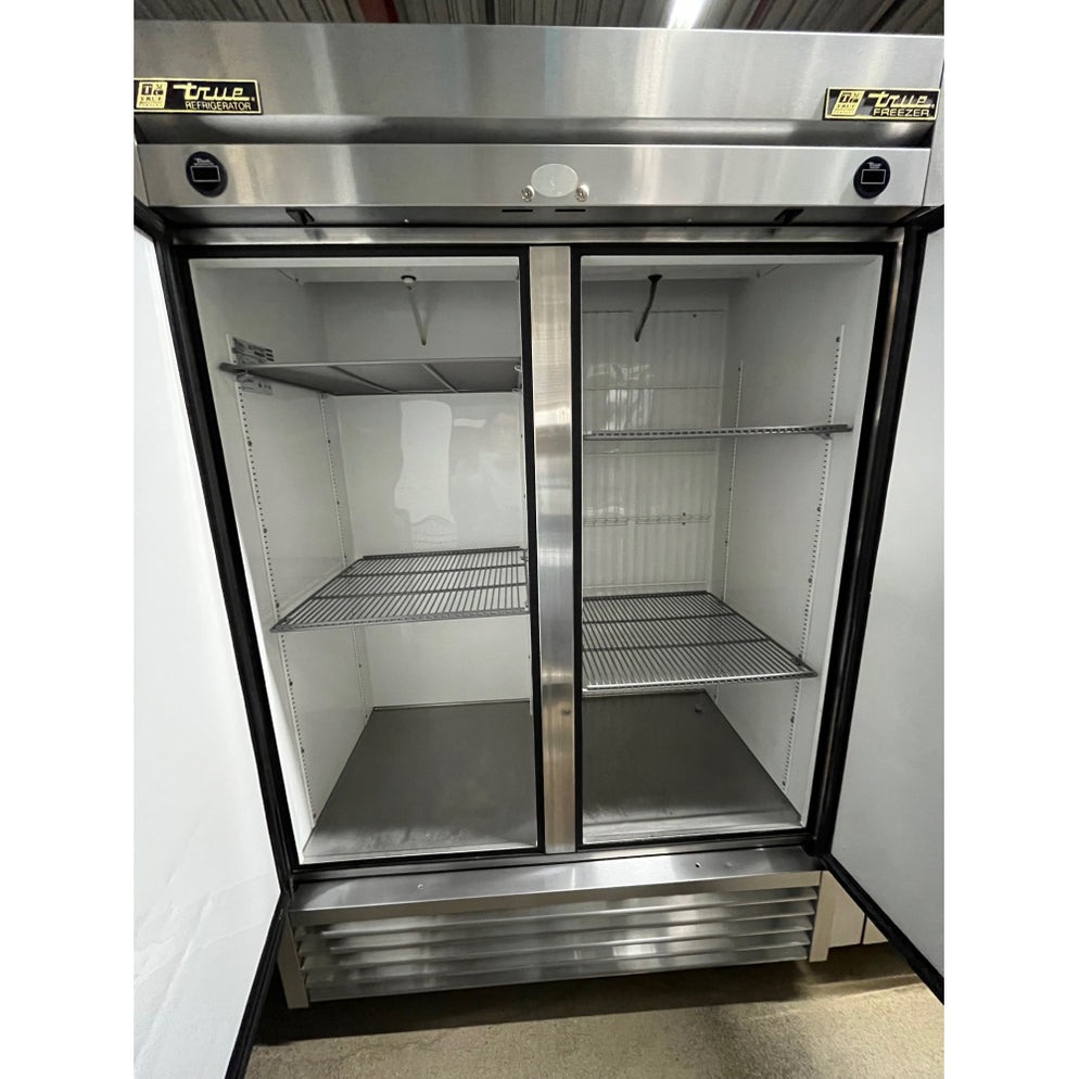 (USED) True T-49DT 54" Dual Temp Combination 2-Door Reach-In Refrigera ...