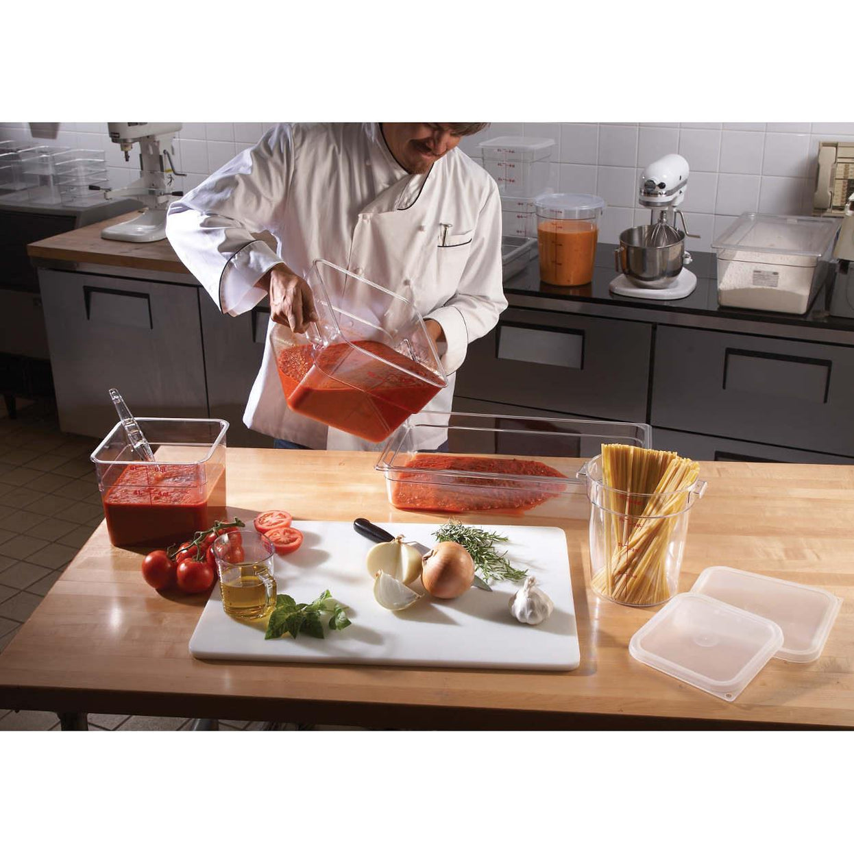 Cambro 8SFSCW135 Camwear 8 Qt. Clear Square Food Storage Container ...